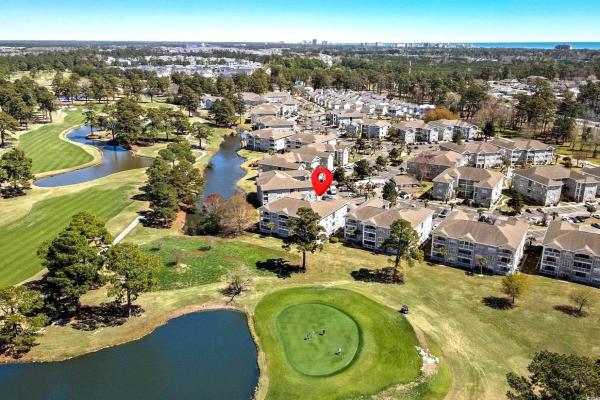 Bright Myrtlewood Condo - One Mile To Beach And Broadway With Pools And Golf - Myrtle Beach, SC
