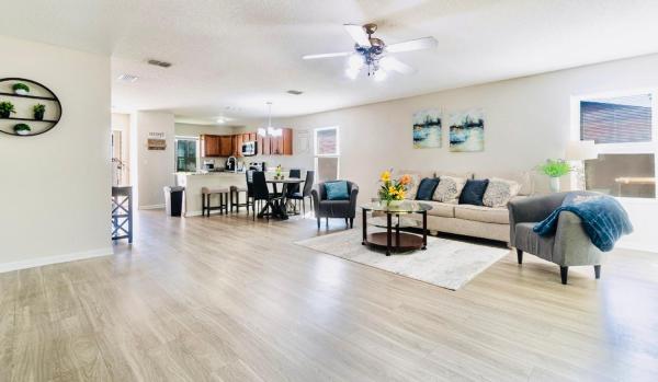 Cozy 4 Br Abode - Orange Park, FL