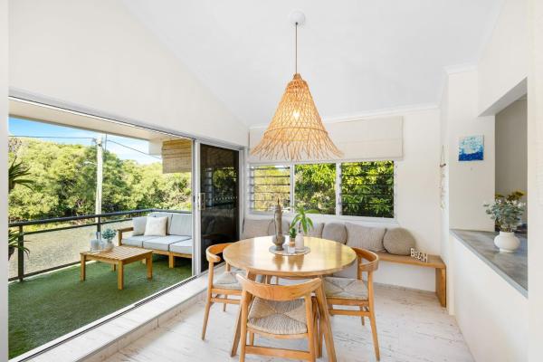 Hidden Gem On Jubilee - Where The Ocean Whispers - Marcoola