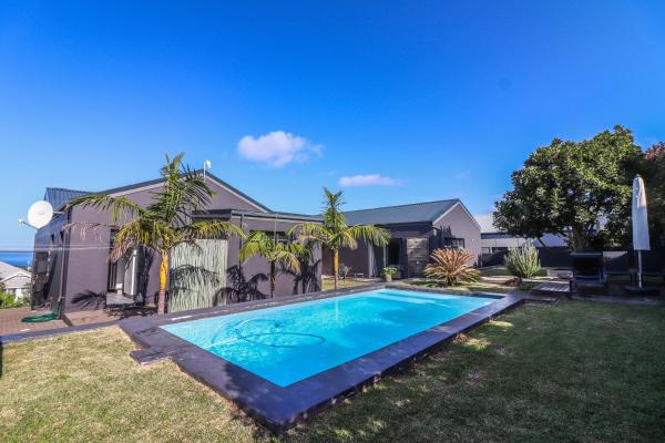 Chanteclaire Escape - Hermanus