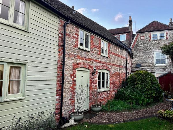 Charming Grade 2 Cottage W/ Garden In Warminster - Warminster