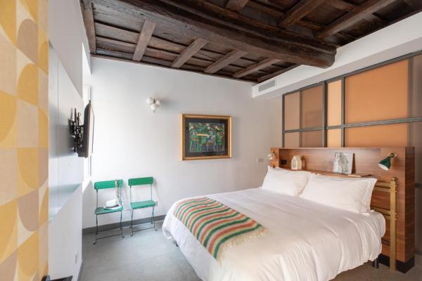 Monti Exclusive Medieval Tower - Monti