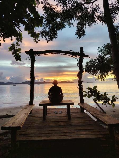 Kamp Tapik - Sibaltan - El Nido, Philippines