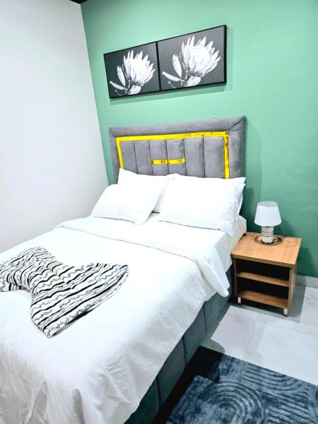 Evernice Guest House - Cape Town