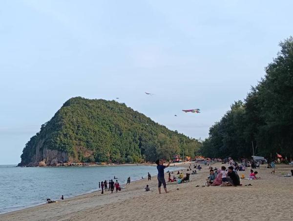 D'yaya Homestay - Kampung Raja