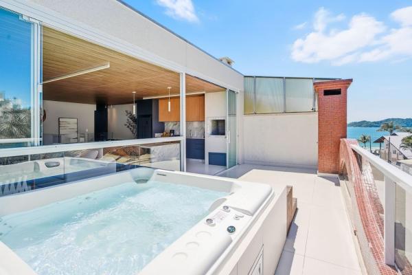 Cobertura Duplex Vista Mar - Ofurô - 4 Suítes - Bombinhas