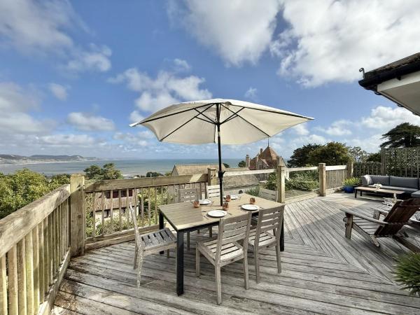 9 Coram Court - Lyme Regis