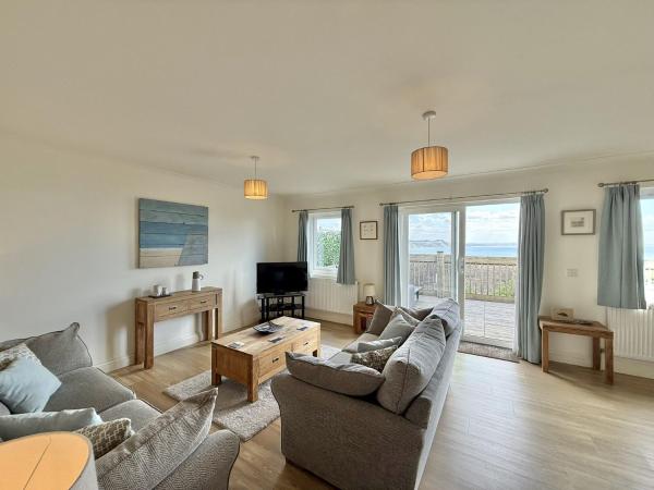 7 Coram Court - Lyme Regis