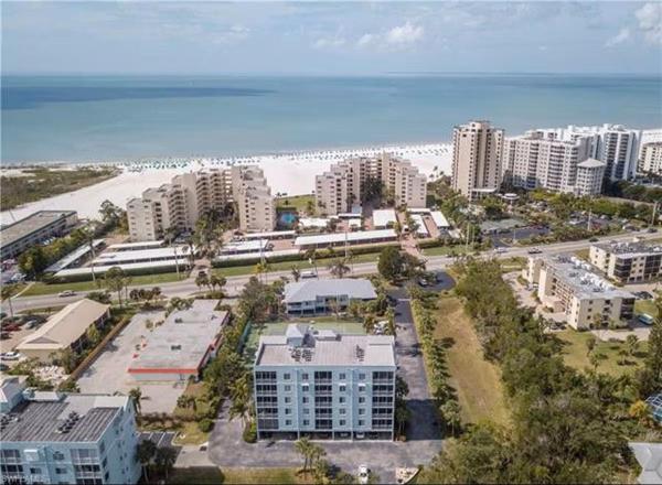 Soak Up The Sun & Views From Above - Luxe Beach Escape Awaits! - Amazing Penthouse Condo - Roelens - Fort Myers Beach, FL