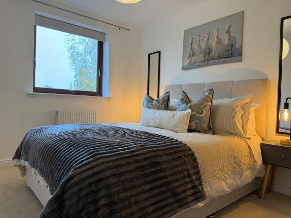 2 Bedroom Flat Free Parking Close To Gatwick - Crawley