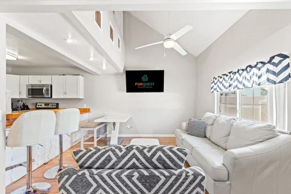 5218 Beach Dr C - Panama City