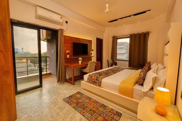 Hotel Aura - A Luxury Hotel & Resort, Haridwar - Uttarakhand