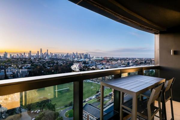 Melbourne By The Window - Luxury Stay - Ivanhoe