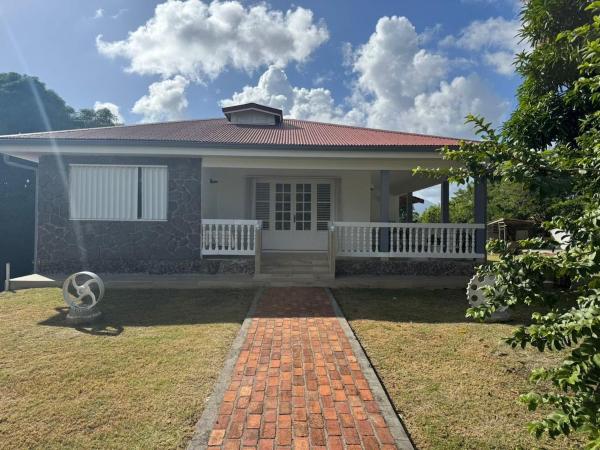 Villa Valey, Spacious And Authentic - Martinique