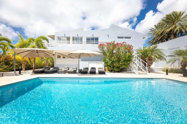 Casa Di Mama Villa With Private Pool - Curaçao