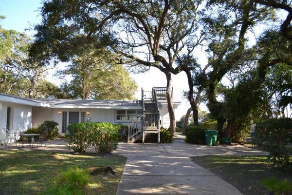 Cottage By The Sea - Unit A - Jekyll Island, GA