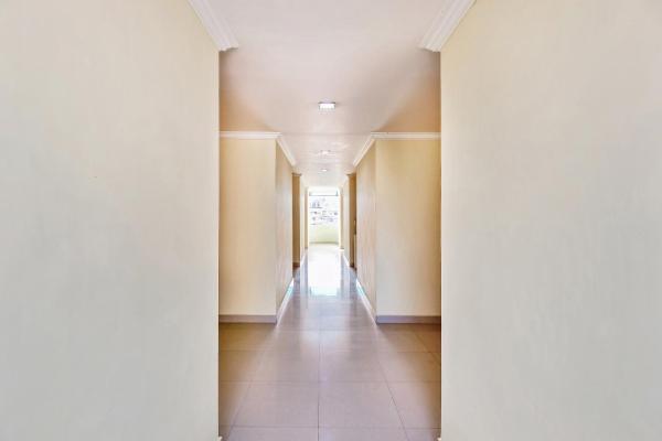 Super Hotel O Golden Hive Madhapur Near Shilparamam - Andhra Pradesh