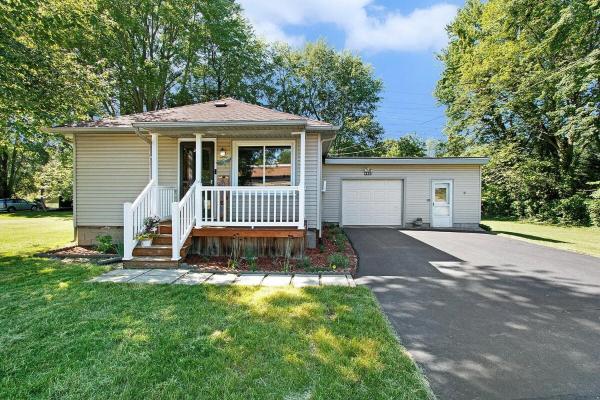 Lake Trail Cottage - Indiana Dunes State Park, Chesterton
