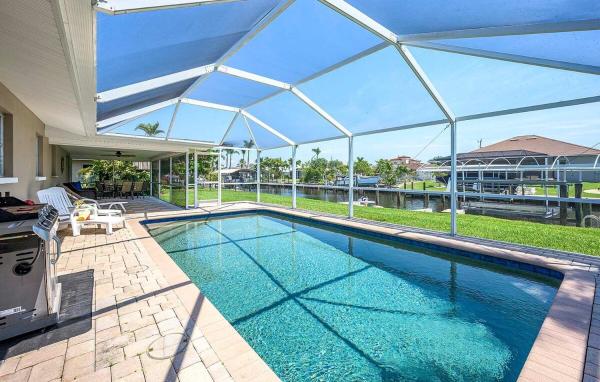 Vida Del Agua -Tarpon Point Area Near To River - Cape Coral, FL