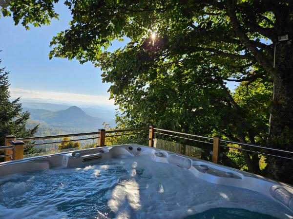 3 Chalets Avec Vue Imprenable Et Spa - Haute-Loire