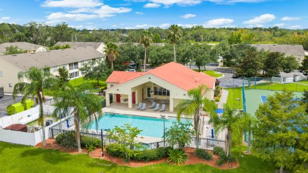 2730 Club Cortile Circle Apt. B - Kissimmee, FL