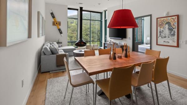 New Spruce Peak Tree House Unit Steps To The Lifts With Big Mountain Views Sleeps 9 By Stowe Mountain Rentals - Stowe, VT