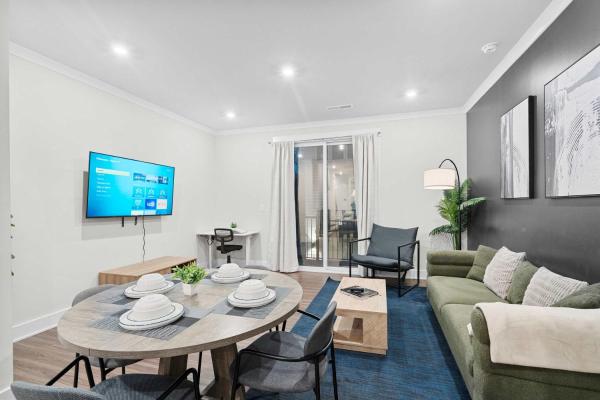 Luxe King 4br Townhouse With Rooftop In Uptown Clt - Charlotte, NC