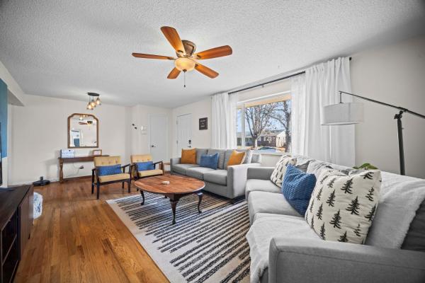 Family & Dog-friendly Retreat With Fire Pit - Arvada, CO