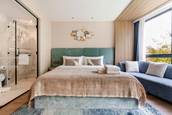 Laya Resort Garden Escape- Tropical Serenity Suite - Phuket City