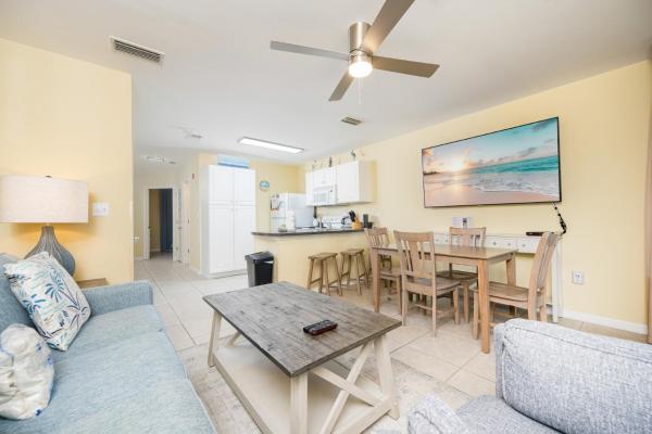 Grand Caribbean 323 - Orange Beach, AL