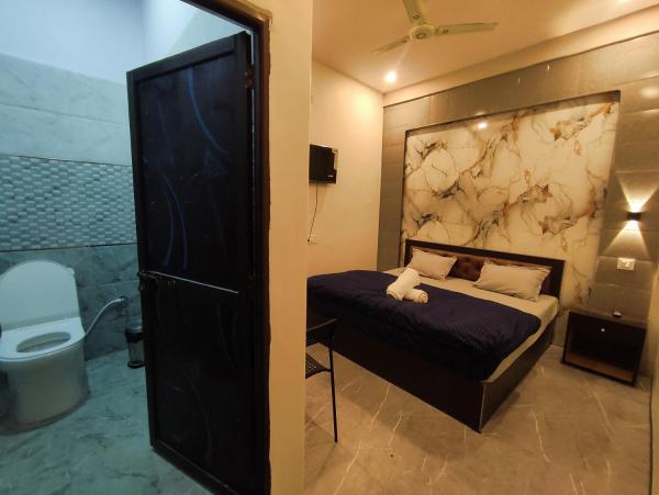 Nomadic Kashi Stays - Varanasi