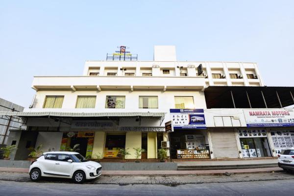 Devanshi Inn By Glitz Hotels - Maharashtra