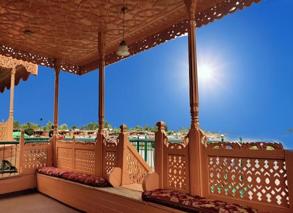 Houseboat Old Palace - Srinagar