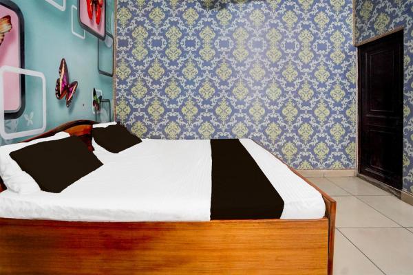 Hotel Sky Guest House - Faridabad