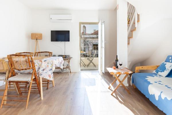 River & Beach Apartment Near Lisbon - Amadora