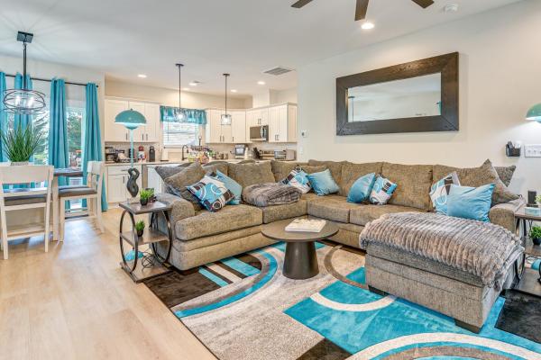 Hot Tub And Fire Pit Home Near Dtwn Little River! - Little River, SC