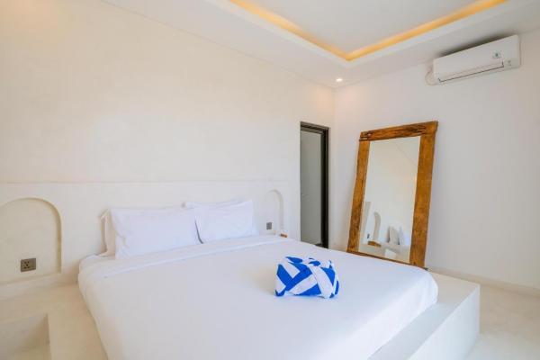 Sunset Room In A Shared 4 Bedroom Villa - Seminyak