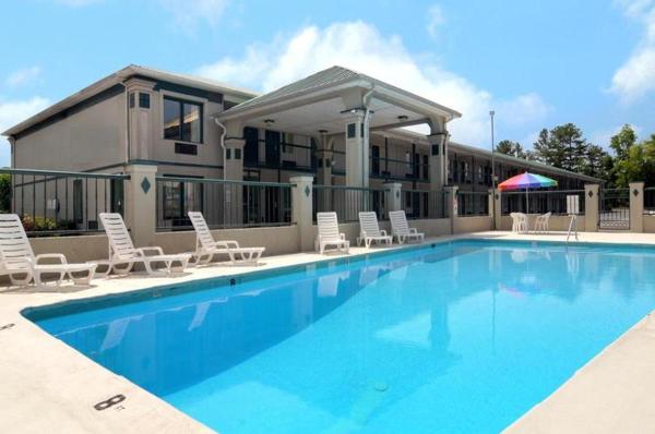 Guest Inn - Douglasville