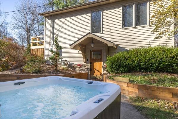 The Coyote By Juniper Holiday + Home - Holland, MI