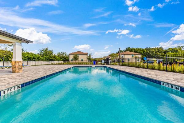 4461 Summer Flowers Pl - Kissimmee, FL