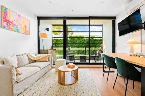 Modern 2br Apt Next To Gosch's Paddock W Parking - Rod Laver Arena