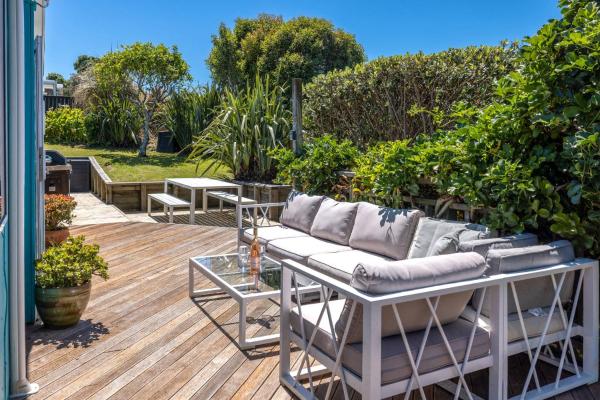 Casa Sol - Central Oneroa Retreat - Waiheke Island