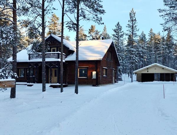 Pine Forest Hideout - Villa Tapiontytär - Kittilä