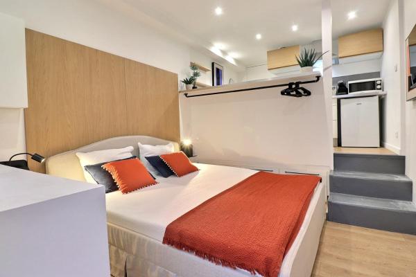 Charming 17 M Studio A Cozy Retreat For Two In The Heart Of Villeurbanne - Bron