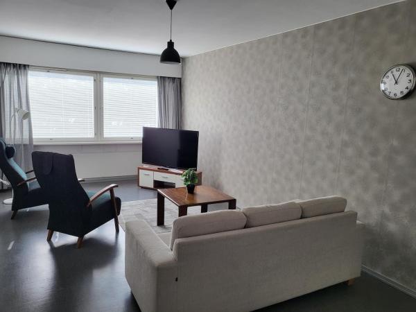 Kotimaailma - Kolmio Kotkasta - Kotka