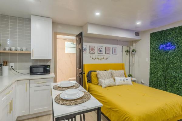 Cute And Cozy Studio W Jacuzzi - Amway Center