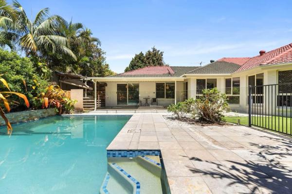 4br Bayside Retreat W Pool Walk To Waterfront - 3 Carolena - MacLeay Island