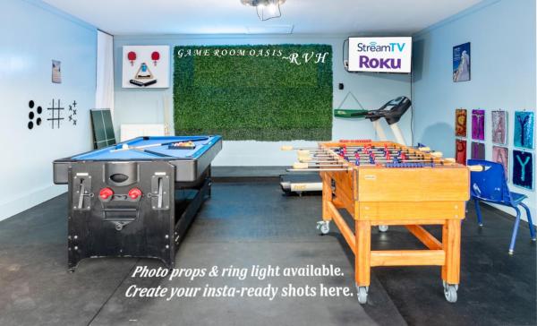 Ultimate Game Room Oasis For 12 - Private Patio - Bbq - 2 Kings - 6 Tvs - Full-body Massage Chair - Dallas, TX