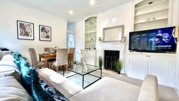 Promo Rate - 3bdr Flat In Hammersmith With Terrace Near Brook Green & Ravenscourt Park By Staylio London - Hampton