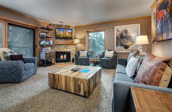 Double Eagle Aprés Ski Condo: Ski In, Walk To Town - Colorado